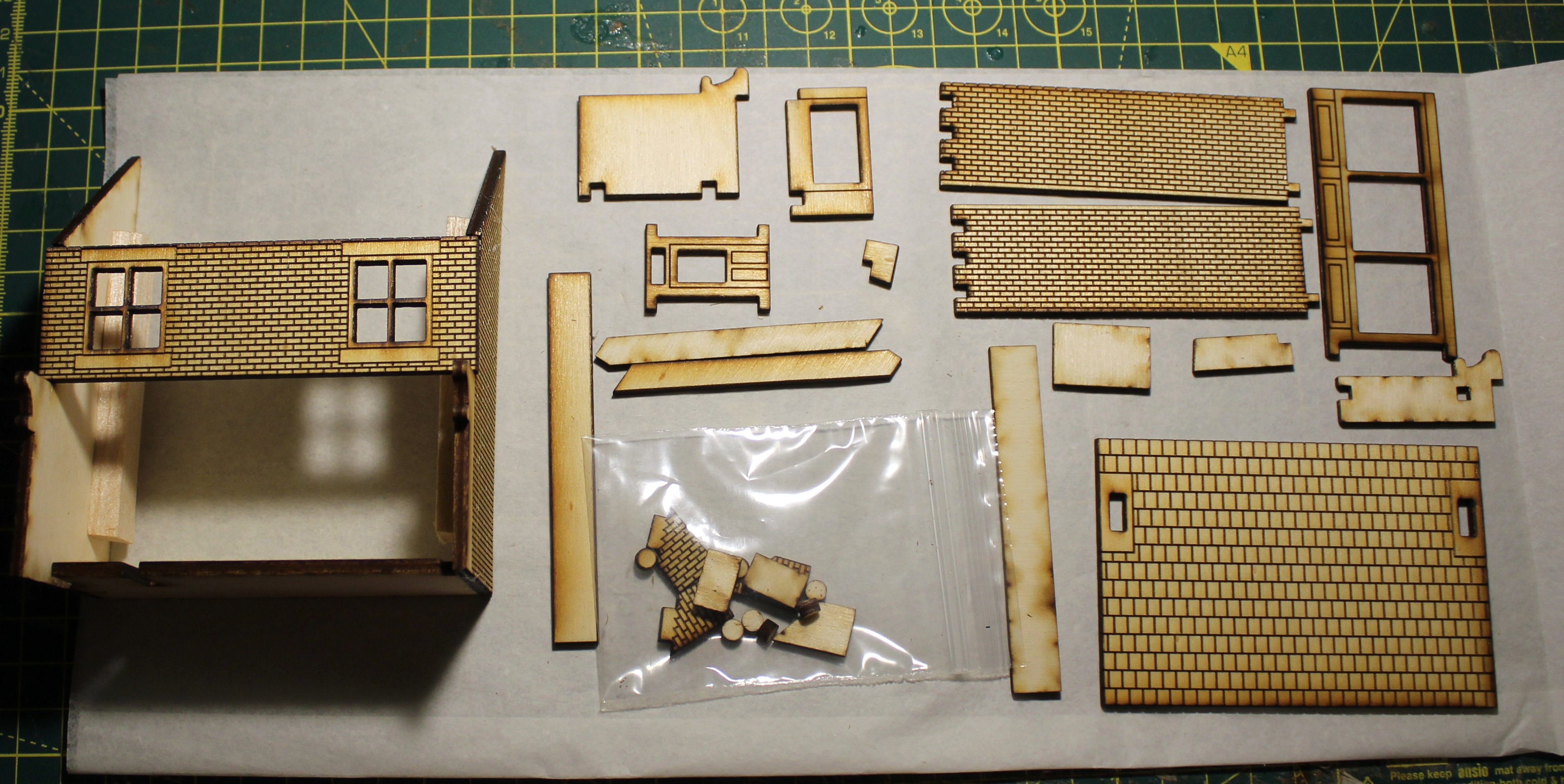 Terraced shop “In The Greenwood”, kit build and review – Classic ...