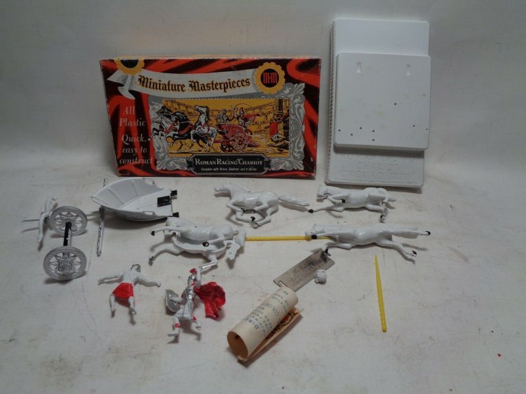 Roman model kits and figure sets – Classic Collect models