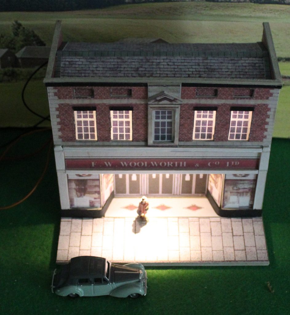 Classic Woolworth’s Store with lighting,”00″ model railway building ...